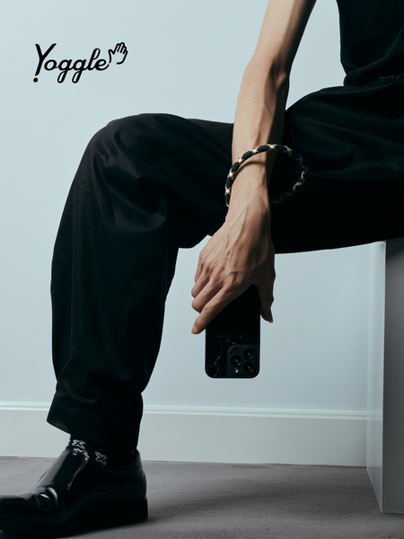 Yoggle Hand- Wrist Strap Convertible | The Chaplin (Golden Black) – M.Craftsman